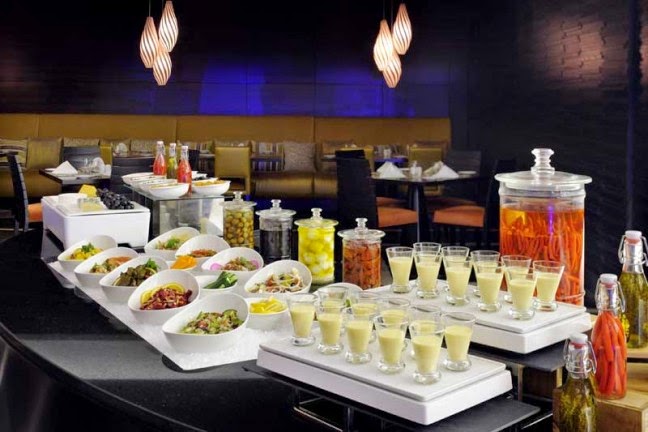 New York Marriott Downtown, Leslie Roldan: Ch. 8 - Segmenting and ...